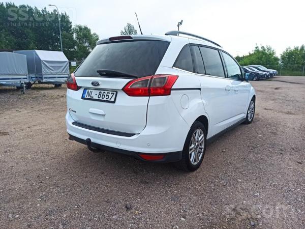 White Ford C-Max 2013 in Daugavpils, with an engine capacity of 2.00 L and mileage of 0 thousand km for 4200 €, photo 7 on AUTOMOTO.COM.LV