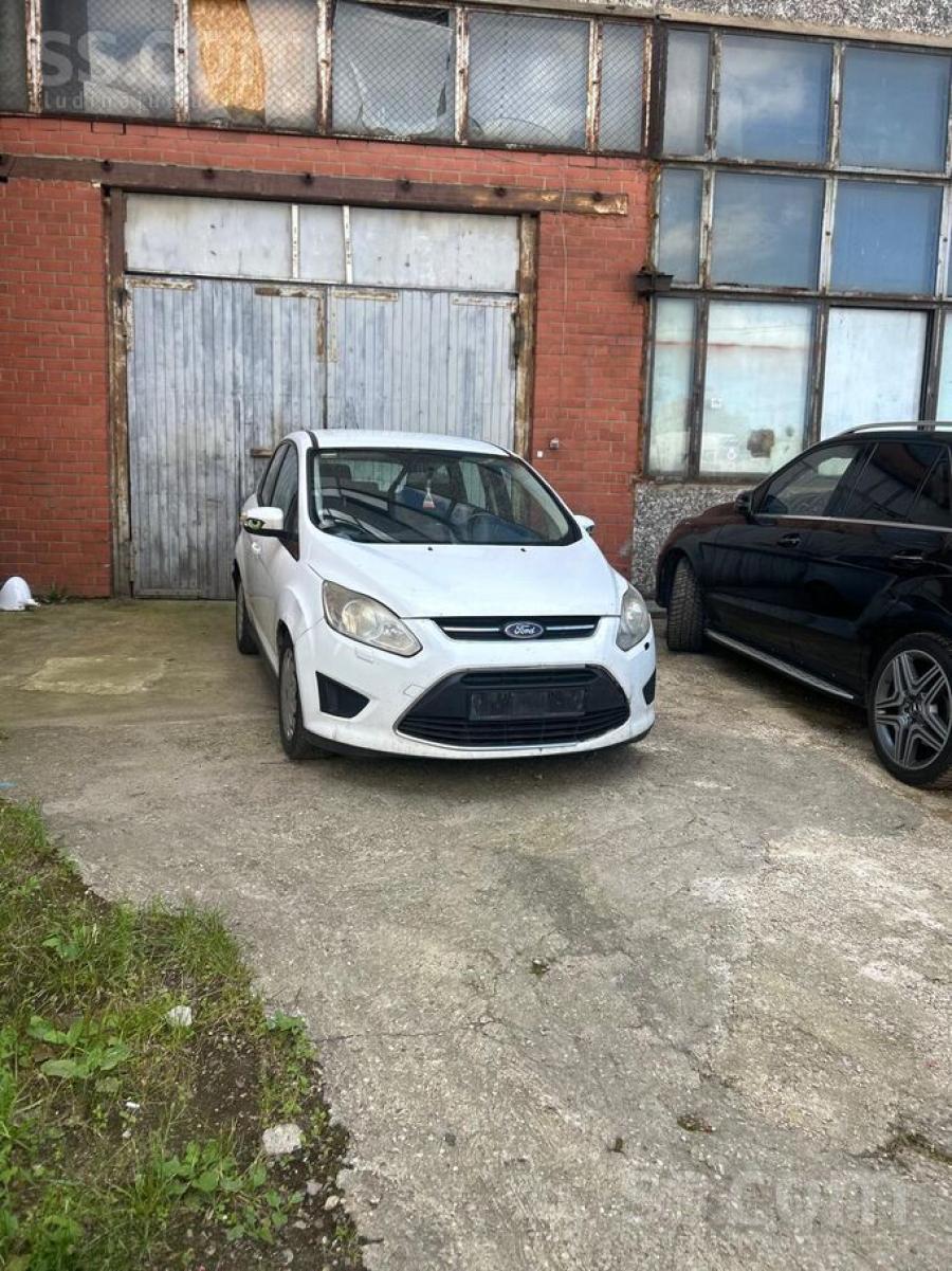Balts Ford C-Max 2013 Rīga, ar dzinēja tilpumu 1.60 L un nobraukumu 526 tūkst. km par 1290 €, foto 3 vietnē AUTOMOTO.COM.LV