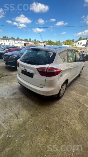 Balts Ford C-Max 2013 Rīga, ar dzinēja tilpumu 1.60 L un nobraukumu 526 tūkst. km par 1290 €, foto 5 vietnē AUTOMOTO.COM.LV