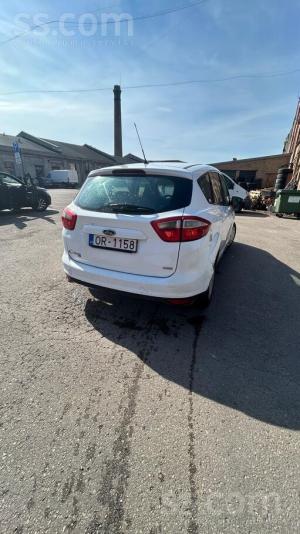 White Ford C-Max 2013 in Riga, with an engine capacity of 1.60 L and mileage of 526 thousand km for 1490 €, photo 5 on AUTOMOTO.COM.LV