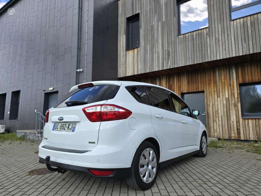 Balts Ford C-Max 2014 Tauragė, ar dzinēja tilpumu 1.00 L un nobraukumu 146 tūkst. km par 4200 €, foto 6 vietnē AUTOMOTO.COM.LV