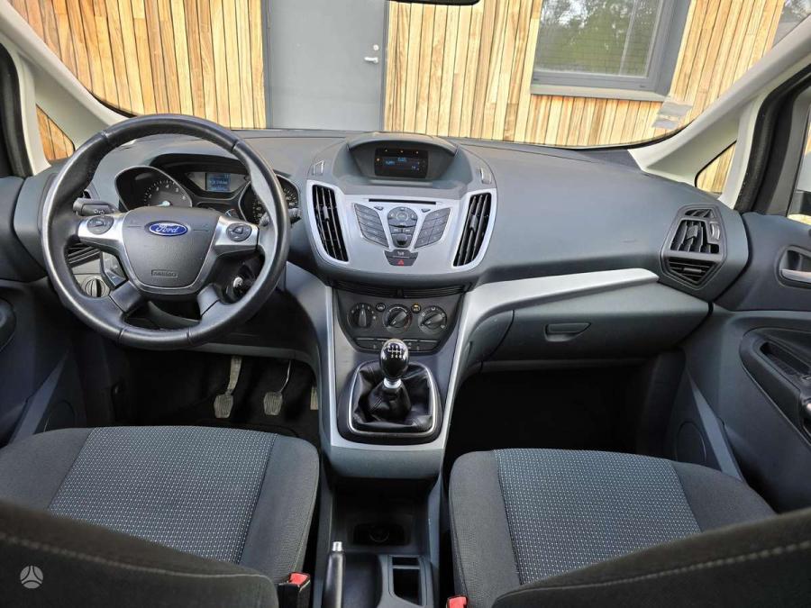 Balts Ford C-Max 2014 Tauragė, ar dzinēja tilpumu 1.00 L un nobraukumu 146 tūkst. km par 4200 €, foto 18 vietnē AUTOMOTO.COM.LV