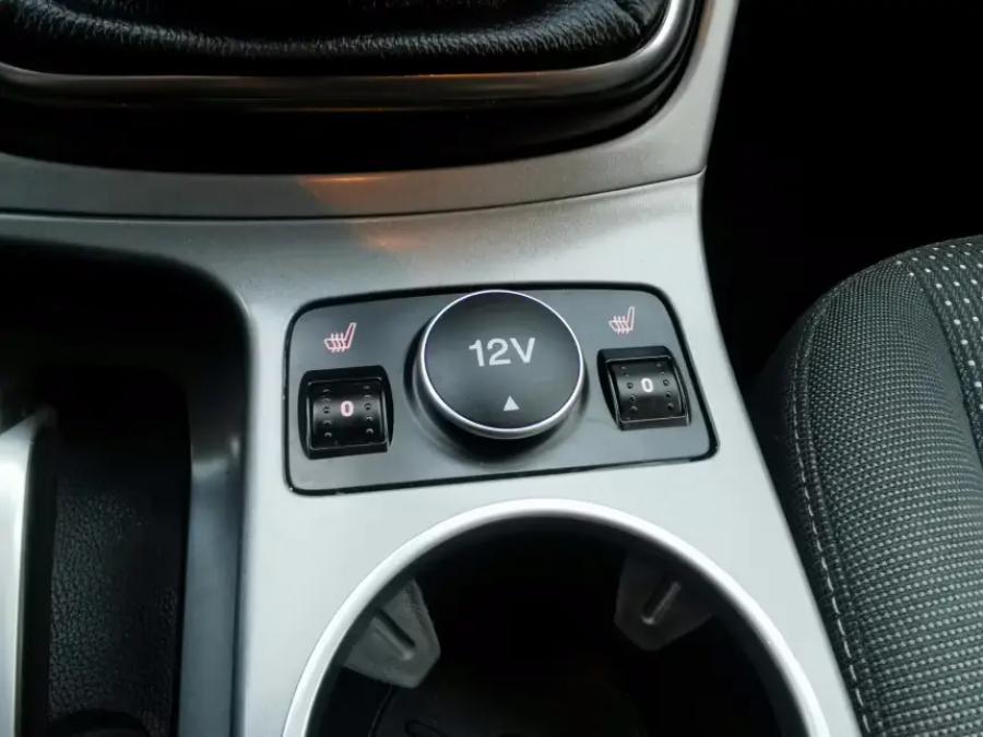 Balts Ford C-Max 2014 Kuldīga, ar dzinēja tilpumu 1.60 L un nobraukumu 255 tūkst. km par 5145 €, foto 11 vietnē AUTOMOTO.COM.LV