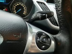 Balts Ford C-Max 2014 Kuldīga, ar dzinēja tilpumu 1.60 L un nobraukumu 255 tūkst. km par 5145 €, foto 14 vietnē AUTOMOTO.COM.LV