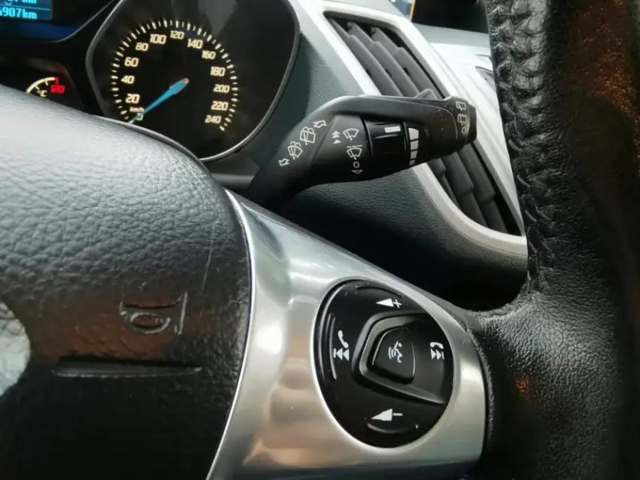 Balts Ford C-Max 2014 Kuldīga, ar dzinēja tilpumu 1.60 L un nobraukumu 255 tūkst. km par 5145 €, foto 14 vietnē AUTOMOTO.COM.LV