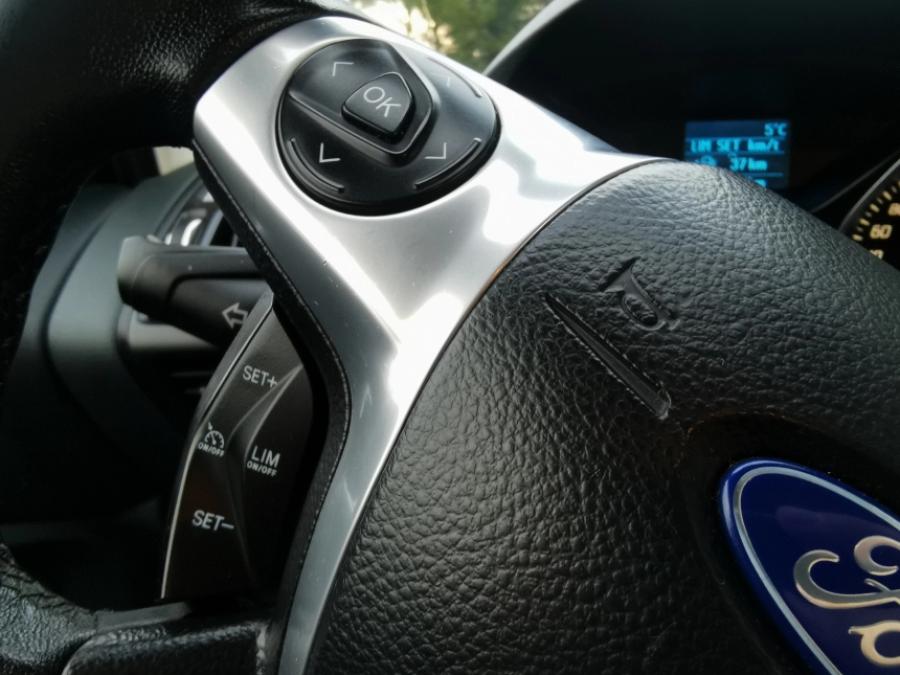 Balts Ford C-Max 2014 Rīga, ar dzinēja tilpumu 1.60 L un nobraukumu 255 tūkst. km par 5145 €, foto 15 vietnē AUTOMOTO.COM.LV