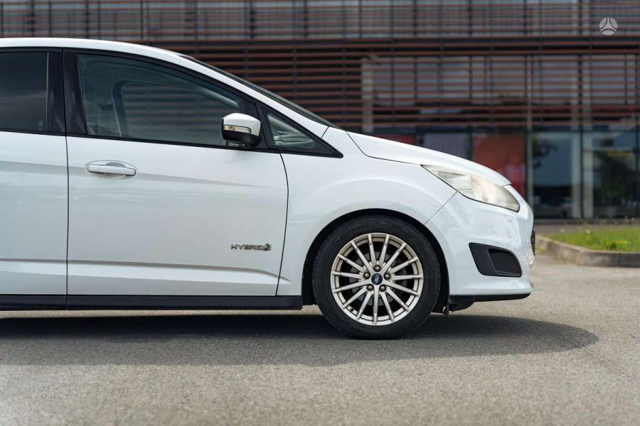 White Ford C-Max 2014 in Klaipeda, with an engine capacity of 2.00 L and mileage of 182 thousand km for 5700 €, photo 3 on AUTOMOTO.COM.LV
