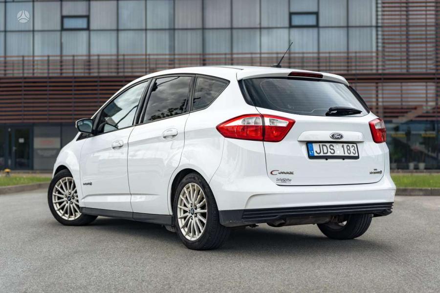 White Ford C-Max 2014 in Klaipeda, with an engine capacity of 2.00 L and mileage of 182 thousand km for 5700 €, photo 7 on AUTOMOTO.COM.LV