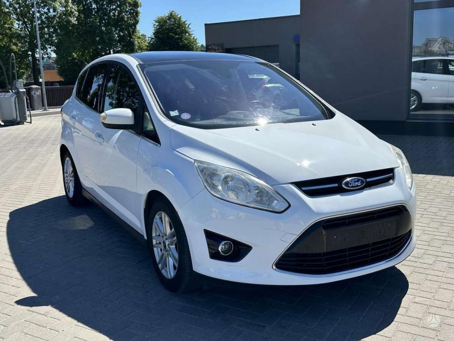 White Ford C-Max 2014 in Taurage, with an engine capacity of 1.00 L and mileage of 123 thousand km for 4300 €, photo 4 on AUTOMOTO.COM.LV