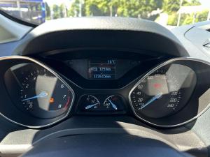 White Ford C-Max 2014 in Taurage, with an engine capacity of 1.00 L and mileage of 123 thousand km for 4300 €, photo 10 on AUTOMOTO.COM.LV