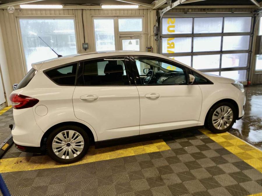Balts Ford C-Max 2015 Šauļi, ar dzinēja tilpumu 1.50 L un nobraukumu 235 tūkst. km par 5450 €, foto 6 vietnē AUTOMOTO.COM.LV