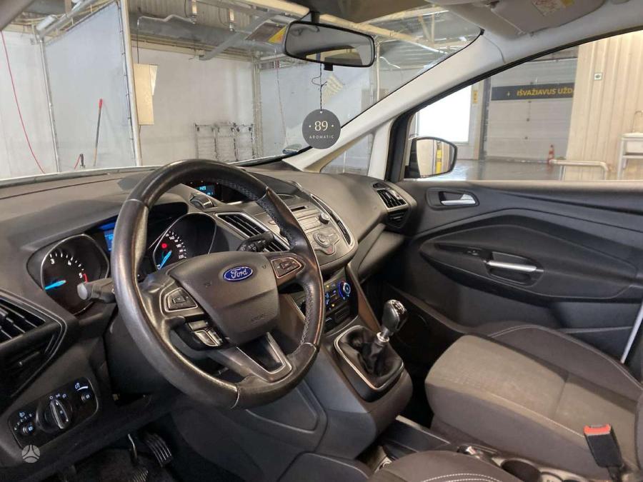 Balts Ford C-Max 2015 Šauļi, ar dzinēja tilpumu 1.50 L un nobraukumu 235 tūkst. km par 5450 €, foto 11 vietnē AUTOMOTO.COM.LV