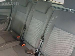 White Ford C-Max 2015 in Ogre, with an engine capacity of 1.20 L and mileage of 130 thousand km for 6350 €, photo 7 on AUTOMOTO.COM.LV