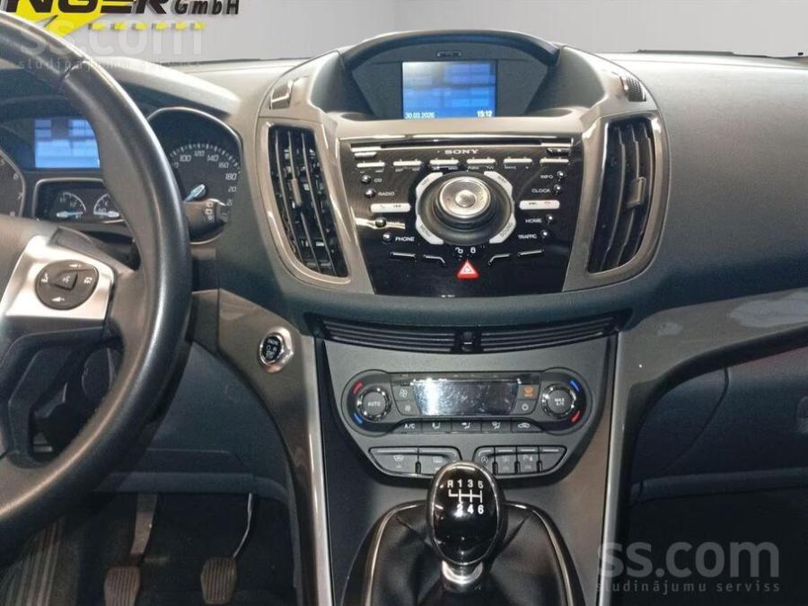White Ford C-Max 2015 in Ogre, with an engine capacity of 1.20 L and mileage of 130 thousand km for 6350 €, photo 9 on AUTOMOTO.COM.LV