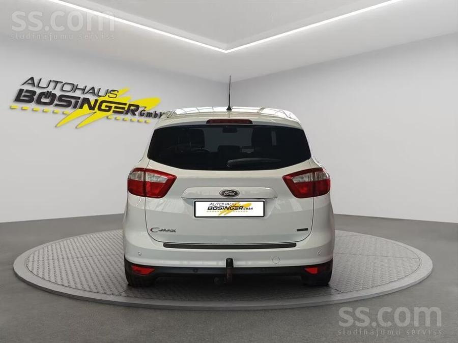 White Ford C-Max 2015 in Ogre, with an engine capacity of 1.20 L and mileage of 130 thousand km for 6350 €, photo 12 on AUTOMOTO.COM.LV