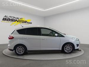 White Ford C-Max 2015 in Ogre, with an engine capacity of 1.20 L and mileage of 130 thousand km for 6350 €, photo 13 on AUTOMOTO.COM.LV