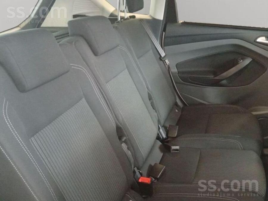 White Ford C-Max 2015 in Ogre, with an engine capacity of 1.20 L and mileage of 130 thousand km for 6350 €, photo 18 on AUTOMOTO.COM.LV
