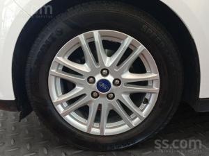 White Ford C-Max 2015 in Ogre, with an engine capacity of 1.20 L and mileage of 130 thousand km for 6350 €, photo 21 on AUTOMOTO.COM.LV