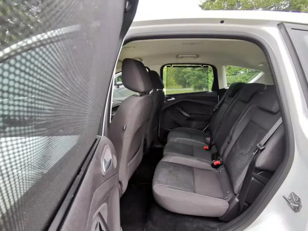 White Ford C-Max 2015 in Kuldiga, with an engine capacity of 1.50 L and mileage of 189 thousand km for 7500 €, photo 6 on AUTOMOTO.COM.LV