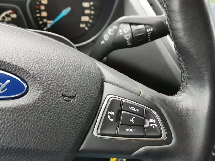Balts Ford C-Max 2015 Kuldīga, ar dzinēja tilpumu 1.50 L un nobraukumu 189 tūkst. km par 7500 €, foto 14 vietnē AUTOMOTO.COM.LV