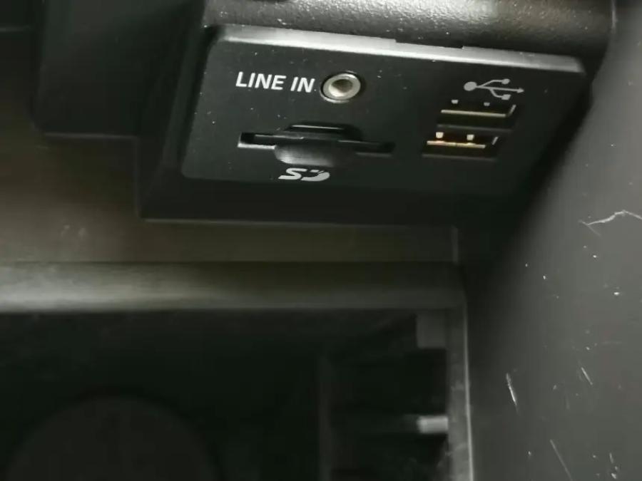 Balts Ford C-Max 2015 Kuldīga, ar dzinēja tilpumu 1.50 L un nobraukumu 189 tūkst. km par 7500 €, foto 18 vietnē AUTOMOTO.COM.LV