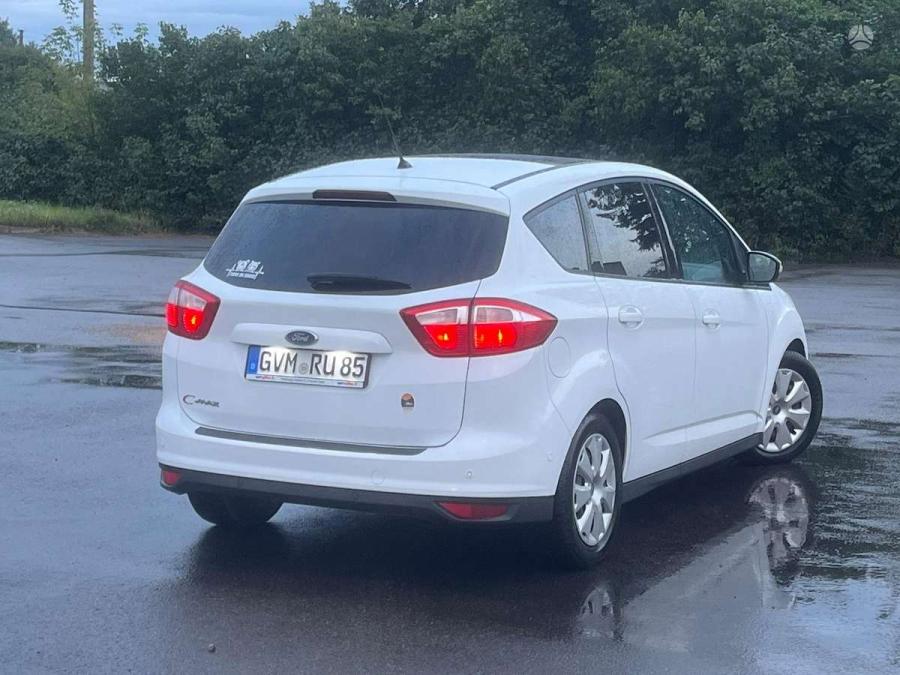 White Ford C-Max 2015 in Radviliskis, with an engine capacity of 2.00 L and mileage of 225 thousand km for 4850 €, photo 4 on AUTOMOTO.COM.LV