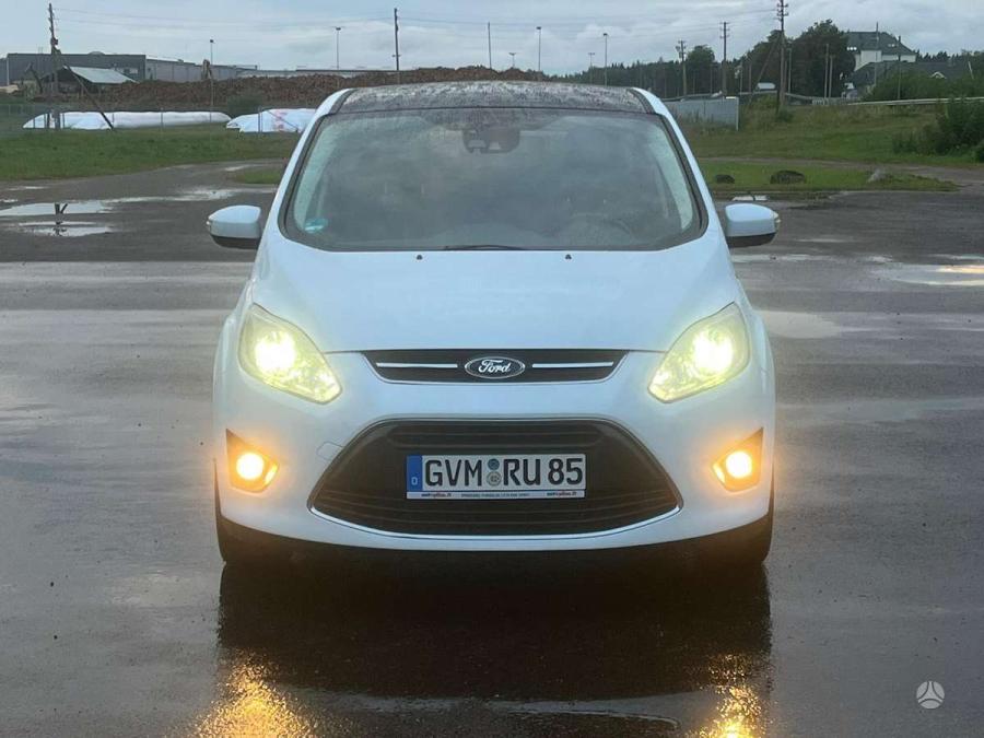 White Ford C-Max 2015 in Radviliskis, with an engine capacity of 2.00 L and mileage of 225 thousand km for 4850 €, photo 5 on AUTOMOTO.COM.LV