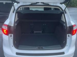 White Ford C-Max 2015 in Radviliskis, with an engine capacity of 2.00 L and mileage of 225 thousand km for 4850 €, photo 11 on AUTOMOTO.COM.LV