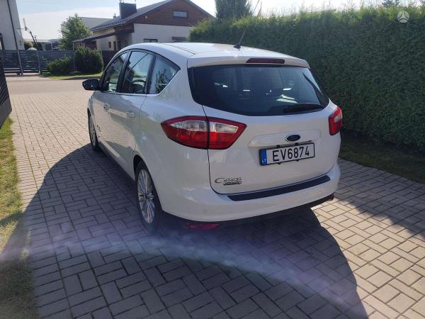 Balts Ford C-Max 2015 Kauņa, ar dzinēja tilpumu 2.00 L un nobraukumu 192 tūkst. km par 5850 €, foto 5 vietnē AUTOMOTO.COM.LV