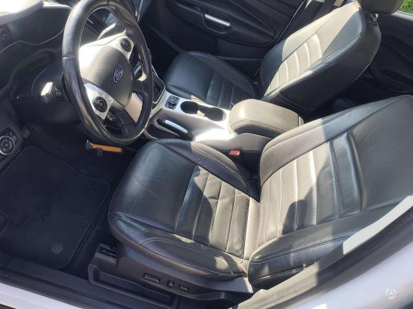 Balts Ford C-Max 2015 Kauņa, ar dzinēja tilpumu 2.00 L un nobraukumu 192 tūkst. km par 5850 €, foto 7 vietnē AUTOMOTO.COM.LV