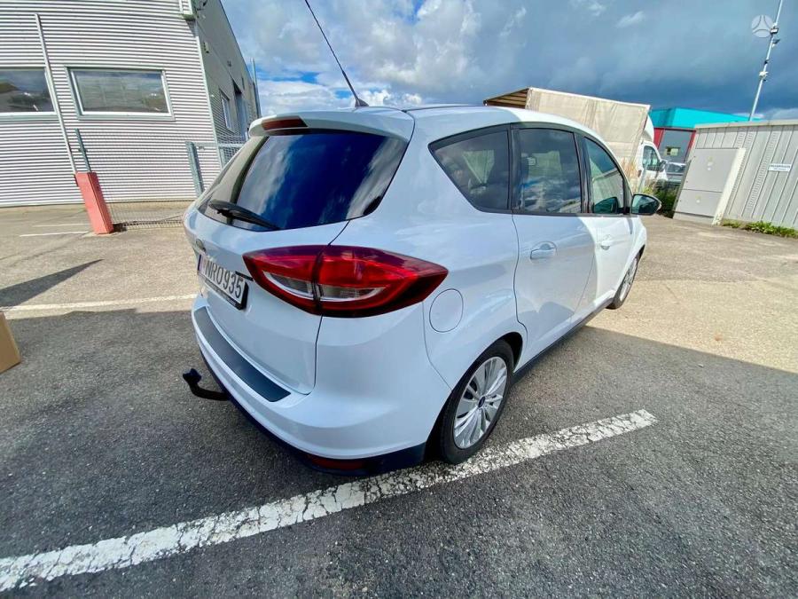 Balts Ford C-Max 2015 Šauļi, ar dzinēja tilpumu 1.56 L un nobraukumu 240 tūkst. km par 5200 €, foto 4 vietnē AUTOMOTO.COM.LV