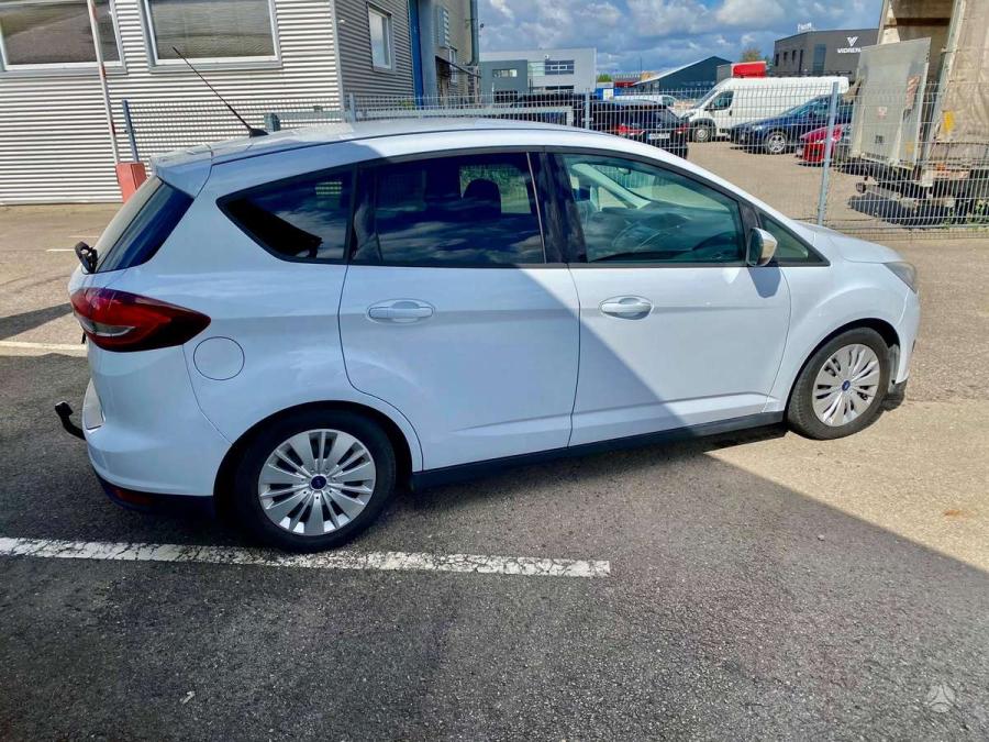 Balts Ford C-Max 2015 Šauļi, ar dzinēja tilpumu 1.56 L un nobraukumu 240 tūkst. km par 5200 €, foto 5 vietnē AUTOMOTO.COM.LV