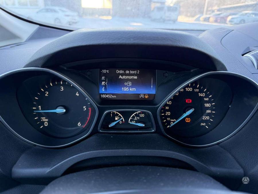 Balts Ford C-Max 2016 Tauragė, ar dzinēja tilpumu 1.50 L un nobraukumu 160 tūkst. km par 6500 €, foto 17 vietnē AUTOMOTO.COM.LV