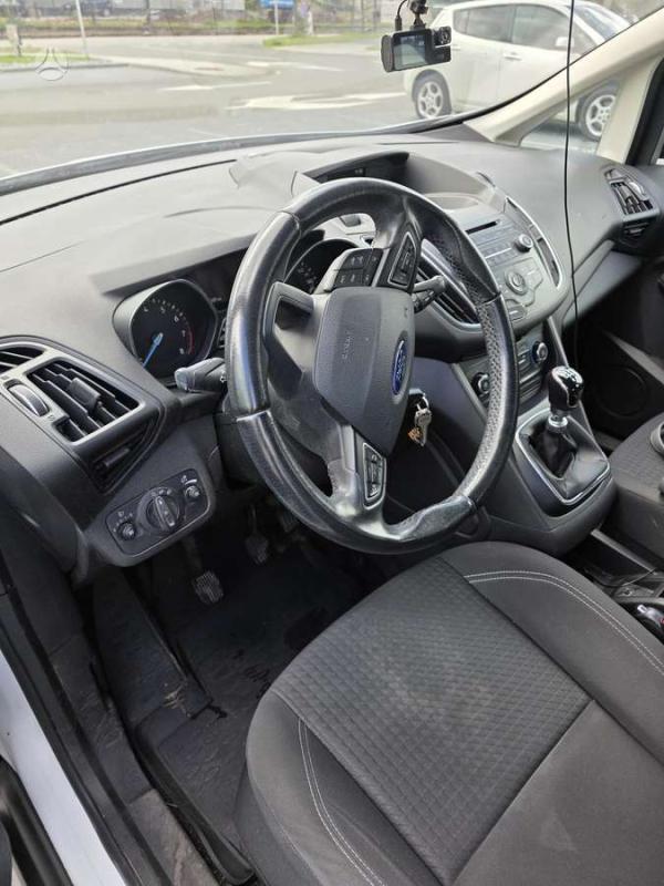 White Ford C-Max 2016 in Kaunas, with an engine capacity of 1.00 L and mileage of 116 thousand km for 5500 €, photo 2 on AUTOMOTO.COM.LV