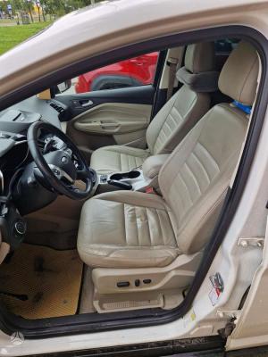 White Ford C-Max 2016 in Kaunas, with an engine capacity of 2.00 L and mileage of 200 thousand km for 4000 €, photo 3 on AUTOMOTO.COM.LV
