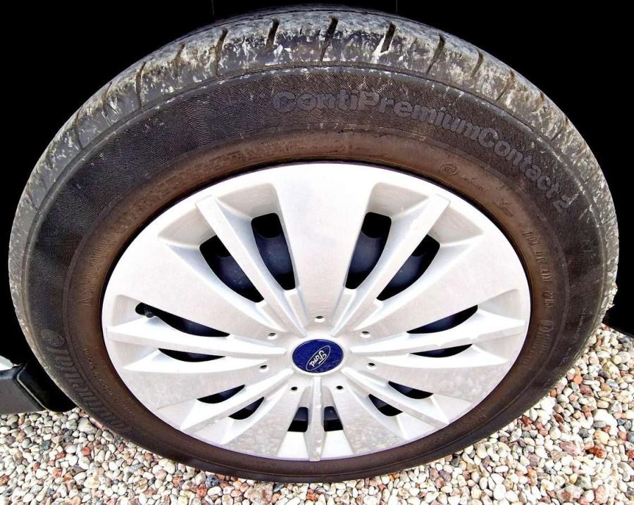 Balts Ford C-Max 2016 Kretinga, ar dzinēja tilpumu 1.00 L un nobraukumu 143 tūkst. km par 4999 €, foto 17 vietnē AUTOMOTO.COM.LV