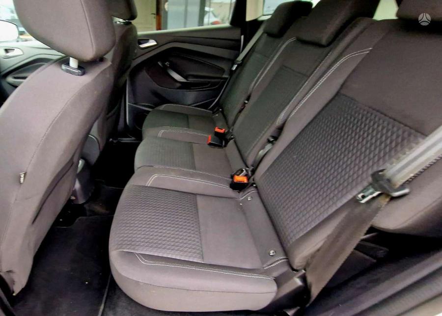 Balts Ford C-Max 2016 Kretinga, ar dzinēja tilpumu 1.00 L un nobraukumu 143 tūkst. km par 4999 €, foto 23 vietnē AUTOMOTO.COM.LV
