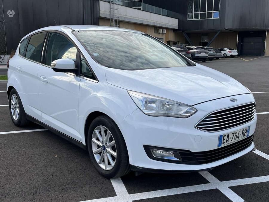 White Ford C-Max 2016 in Taurage, with an engine capacity of 1.50 L and mileage of 210 thousand km for 4550 €, photo 4 on AUTOMOTO.COM.LV