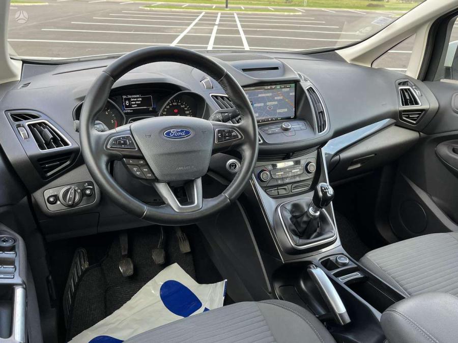 White Ford C-Max 2016 in Taurage, with an engine capacity of 1.50 L and mileage of 210 thousand km for 4550 €, photo 10 on AUTOMOTO.COM.LV