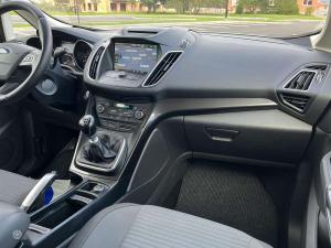 White Ford C-Max 2016 in Taurage, with an engine capacity of 1.50 L and mileage of 210 thousand km for 4550 €, photo 11 on AUTOMOTO.COM.LV