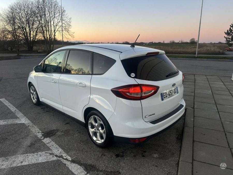Balts Ford C-Max 2017 Klaipėda, ar dzinēja tilpumu 1.00 L un nobraukumu 92 tūkst. km par 6250 €, foto 4 vietnē AUTOMOTO.COM.LV