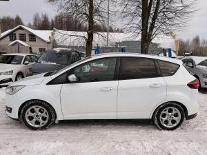 White Ford C-Max 2017 in Taurage, with an engine capacity of 1.00 L and mileage of 92 thousand km for 5650 €, photo 7 on AUTOMOTO.COM.LV