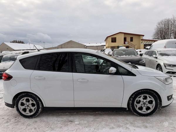 White Ford C-Max 2017 in Taurage, with an engine capacity of 1.00 L and mileage of 92 thousand km for 5650 €, photo 8 on AUTOMOTO.COM.LV