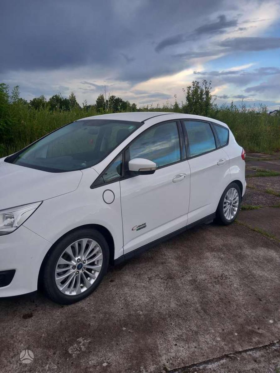 Balts Ford C-Max 2017 Kauņa, ar dzinēja tilpumu 2.00 L un nobraukumu 86 tūkst. km par 6450 €, foto 3 vietnē AUTOMOTO.COM.LV