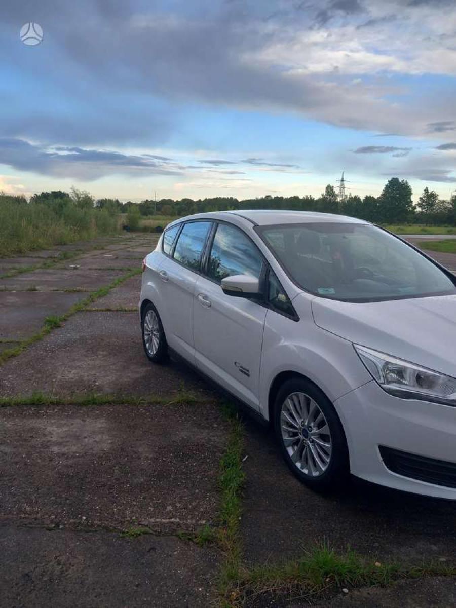 Balts Ford C-Max 2017 Kauņa, ar dzinēja tilpumu 2.00 L un nobraukumu 86 tūkst. km par 6450 €, foto 4 vietnē AUTOMOTO.COM.LV