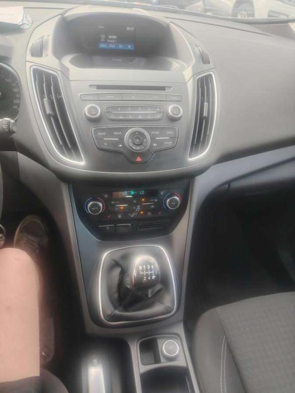 Balts Ford C-Max 2017 Tauragė, ar dzinēja tilpumu 1.00 L un nobraukumu 119 tūkst. km par 4700 €, foto 8 vietnē AUTOMOTO.COM.LV