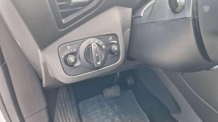 Balts Ford C-Max 2017 Šauļi, ar dzinēja tilpumu 1.50 L un nobraukumu 109 tūkst. km par 8400 €, foto 20 vietnē AUTOMOTO.COM.LV