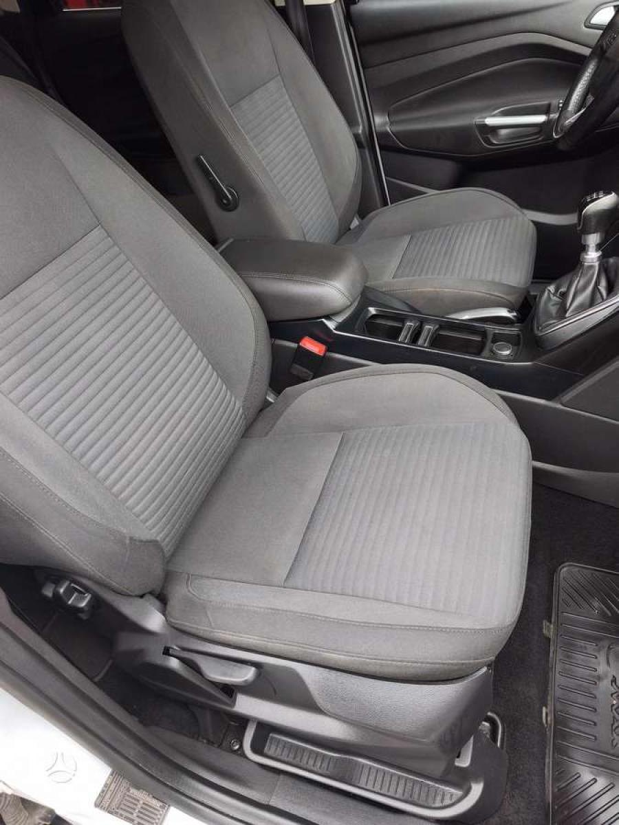 Balts Ford C-Max 2017 Kauņa, ar dzinēja tilpumu 1.00 L un nobraukumu 171 tūkst. km par 5950 €, foto 18 vietnē AUTOMOTO.COM.LV