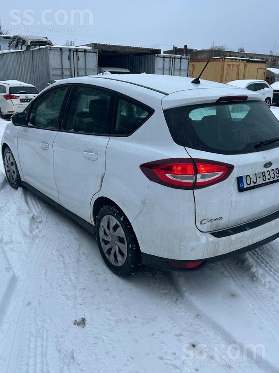 Balts Ford C-Max 2018 Rīga, ar dzinēja tilpumu 1.50 L un nobraukumu 142 tūkst. km par 6200 €, foto 2 vietnē AUTOMOTO.COM.LV
