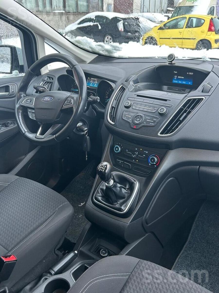 Balts Ford C-Max 2018 Rīga, ar dzinēja tilpumu 1.50 L un nobraukumu 142 tūkst. km par 6200 €, foto 7 vietnē AUTOMOTO.COM.LV